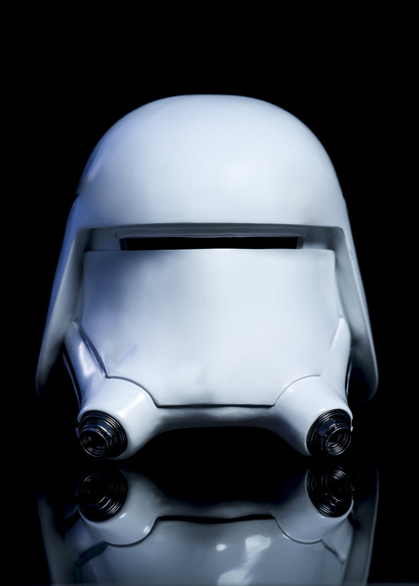 First Order Snowtrooper Helmet – saber style